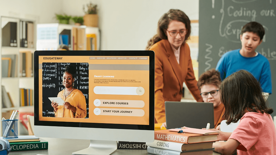 Top Benefits of Management Software for Schools